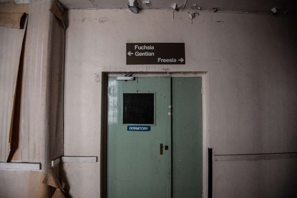 Springfield Hospital, Tooting – Whatevers Left