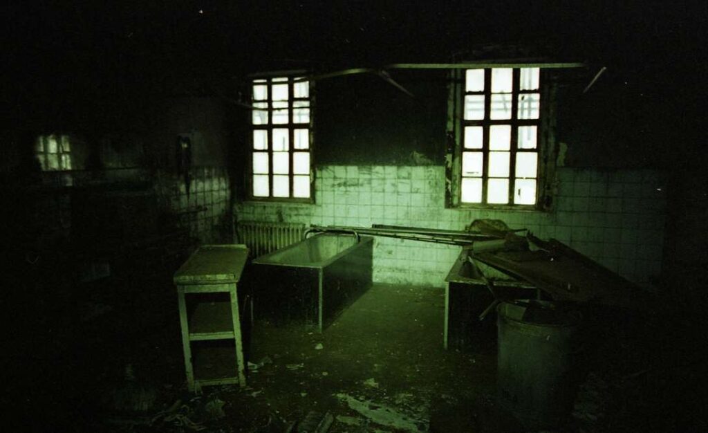 Springfield Hospital, Tooting – Whatevers Left