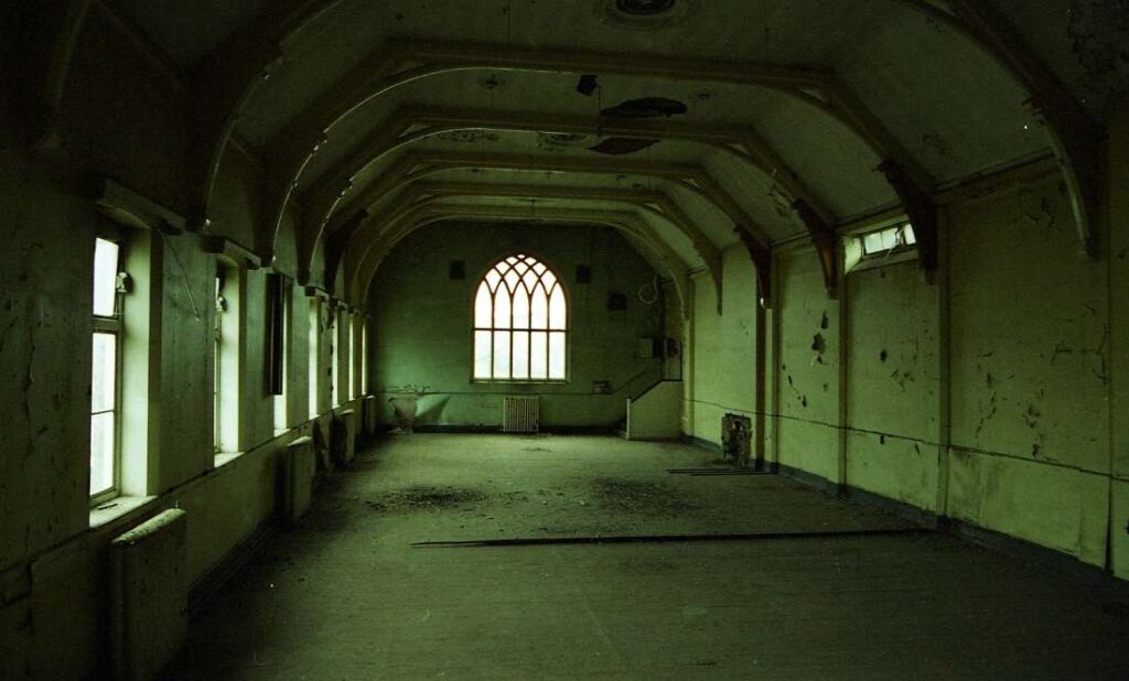 Springfield Hospital, Tooting – Whatevers Left